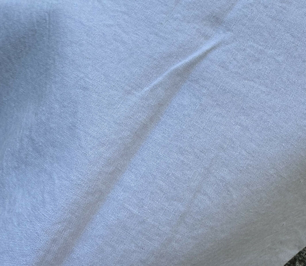 Very light lavender linen – Destashify