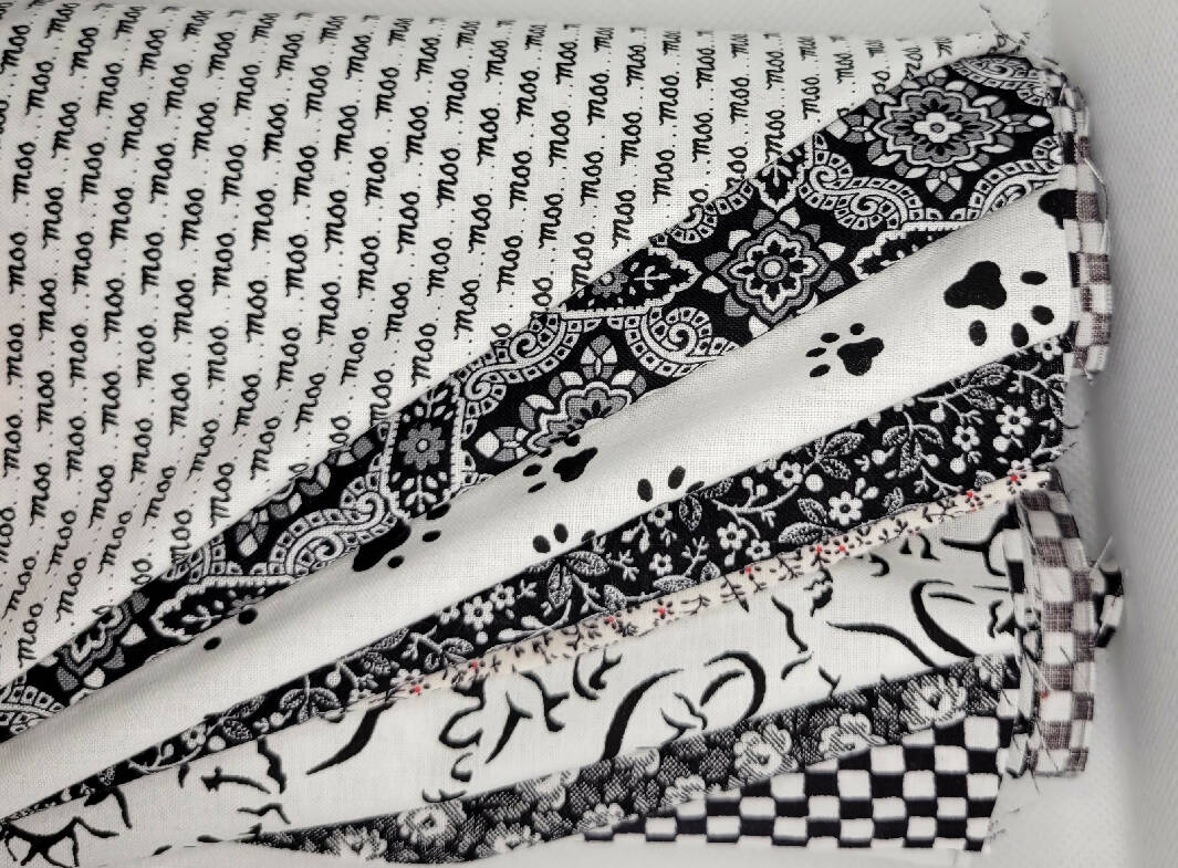 Black and White Fat Quarters 8 pieces – Destashify